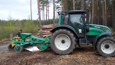 Machine à semer Sobanski proposée par l'école forestière virtuelle ...