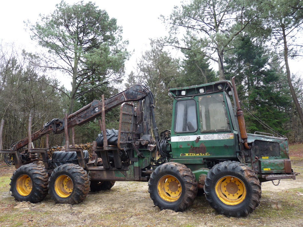 Porteur forestier OSA FMG 250, description et photographies proposées ...
