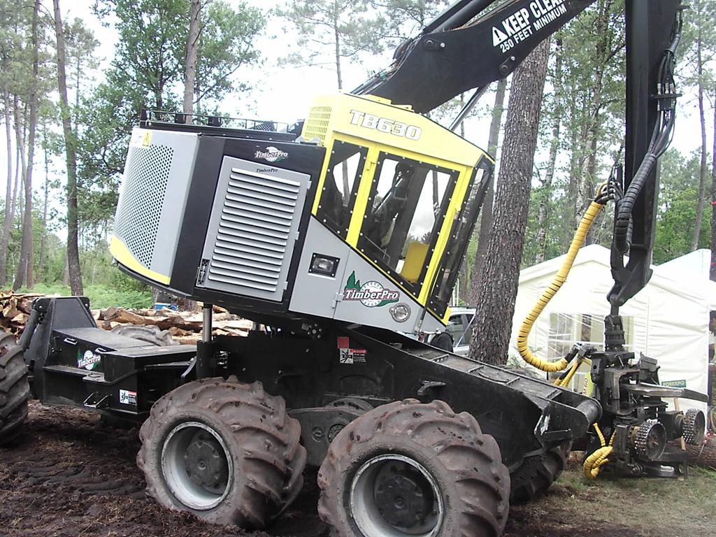 Photographie d'abatteuse TimberPro TB630 proposé par la forêt virtuelle ...